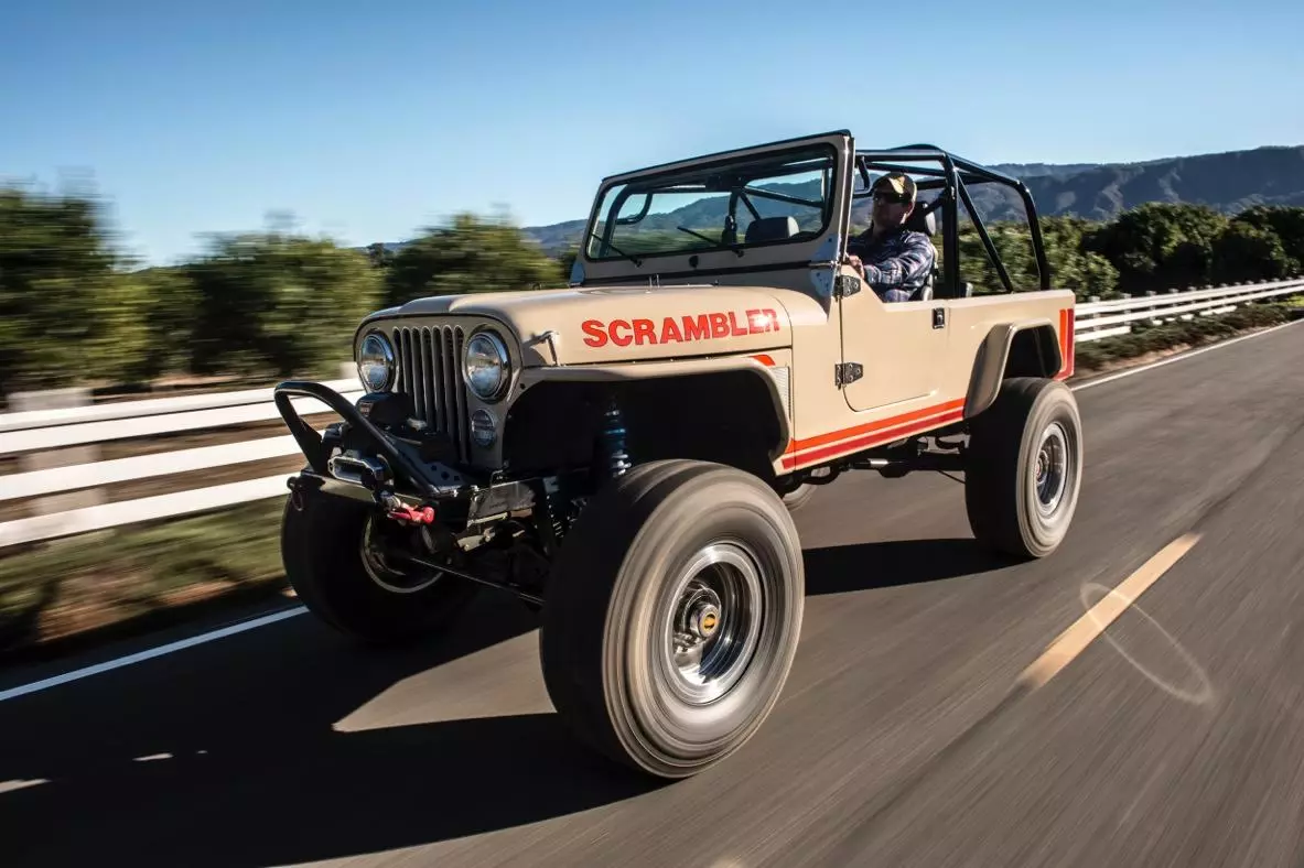 Vanha Scrambler Jeep 1