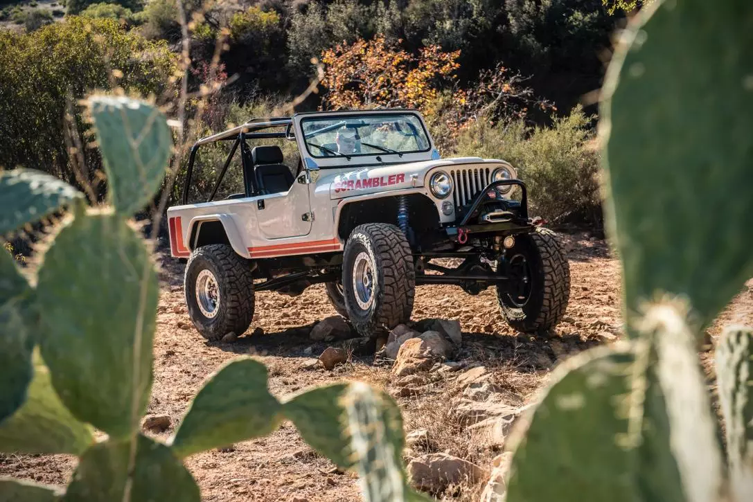 Mantotais Scrambler Jeep 4