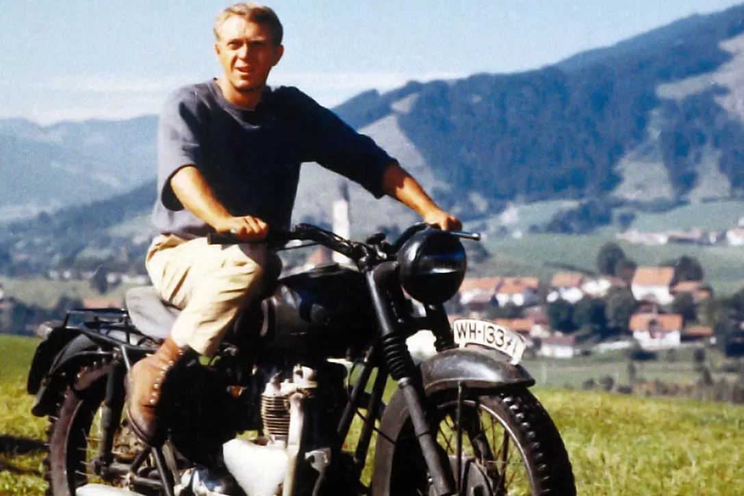 Cinema Garage: 15 Best Movie Motorcycles 402_12