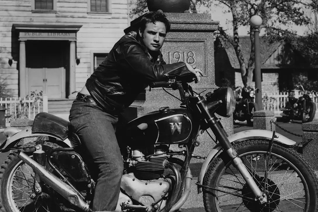 Cinema Garage: 15 Best Movie Motorcycles 402_14