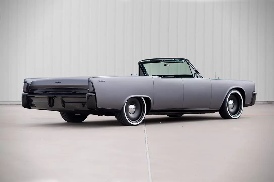 Blocco d'asta: Lincoln Continental Convertible del 1964 4116_2
