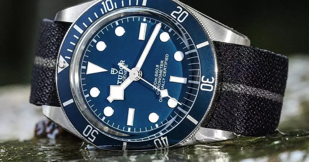 15 geriausių 2022 m. mėlynų laikrodžių