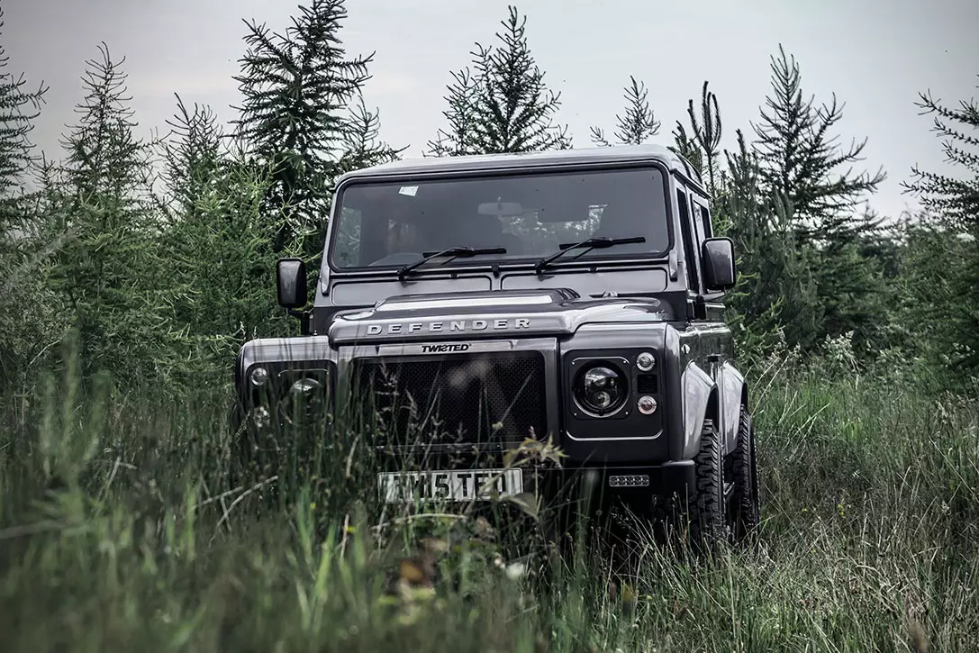 Land Rover Defender 90 T80 від Twisted Automotive 4263_5