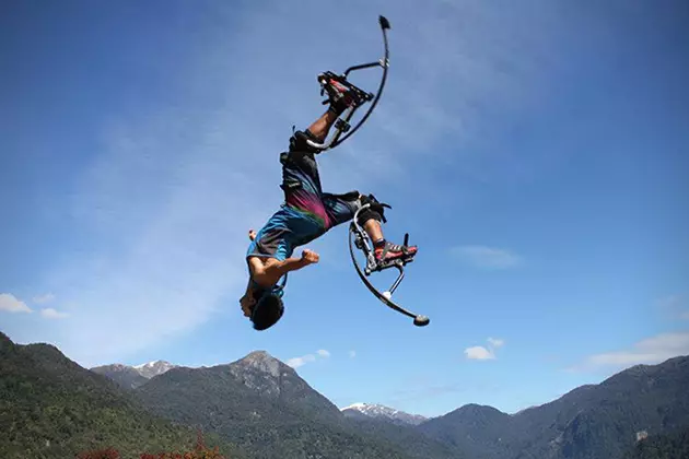 Air-Trekker Jumping Stilts 3