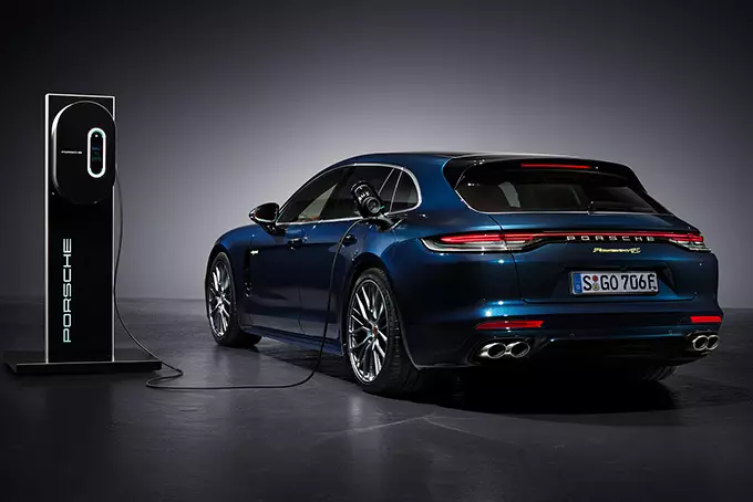 2021 Porsche Panamera 4541_4