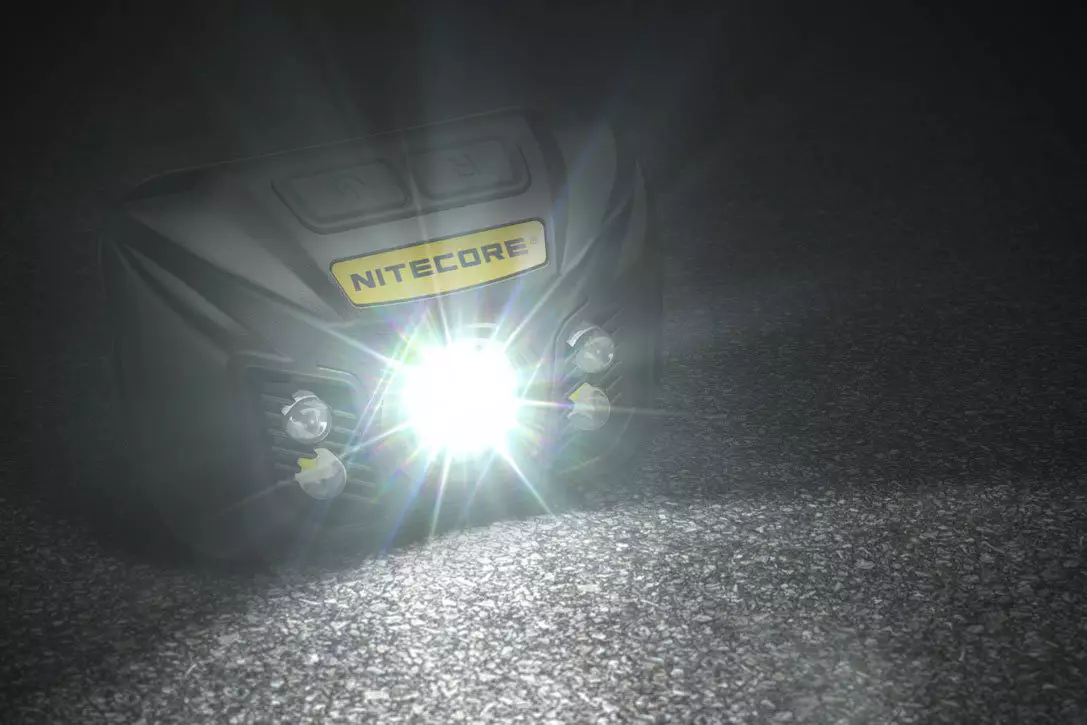 Nitecore NU30 LED-Stirnlampe 2