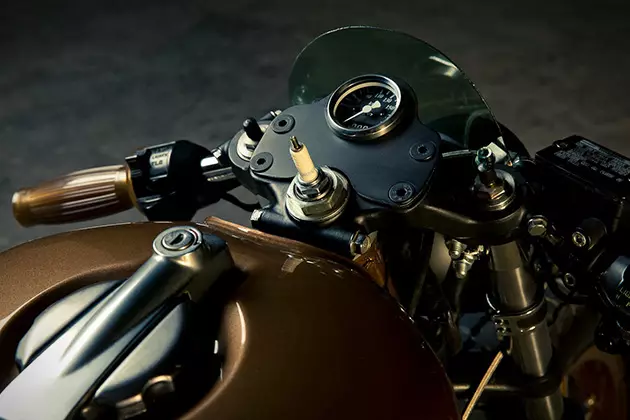 Kingston Custom 4의 Honda CX500 Cafe Racer