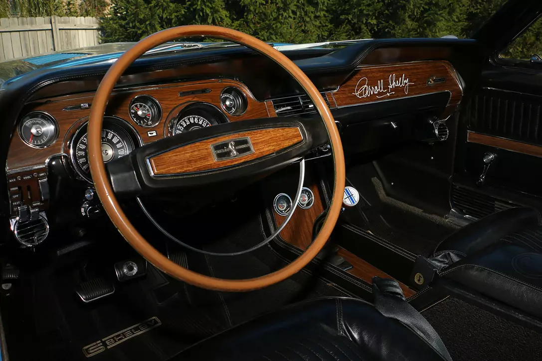 የጨረታ አግድ: 1968 ፎርድ Shelby GT350 የሚቀየር 4643_2