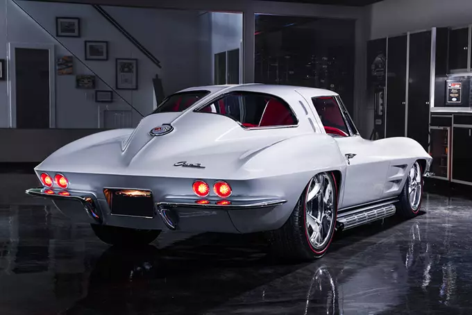 Aukciós blokk: 1963-as Chevrolet Corvette osztott ablakú kupé 4831_2