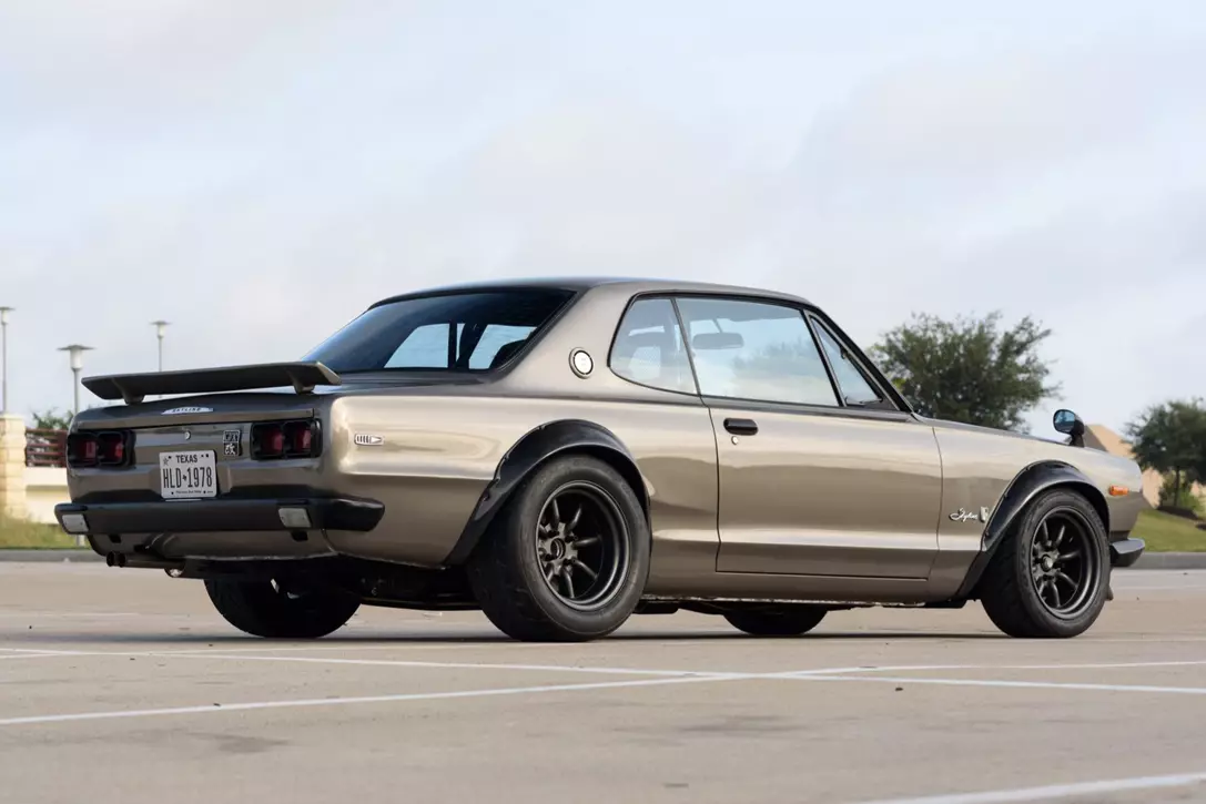 Blokk tal-Irkant: Nissan Skyline tal-1972 5090_3