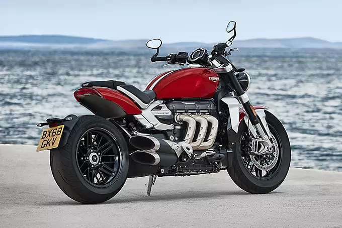 Triumph Rocket 3 TFC Motosiklet 5145_2