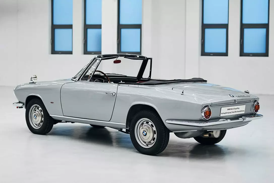 1967 BMW 1600 GT เปิดประทุน 5185_2