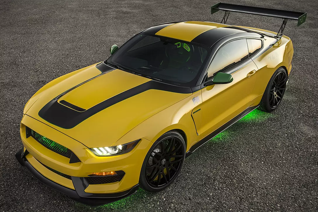 Ford Mustang P-51 4