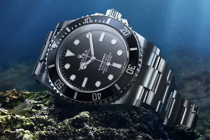 2020 Rolex Submariner Dive Watch 5273_5