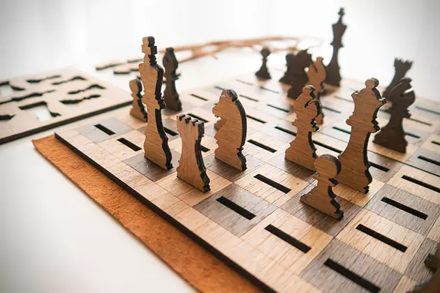 Peter Baetens Got Chess Flat Chess Set 2