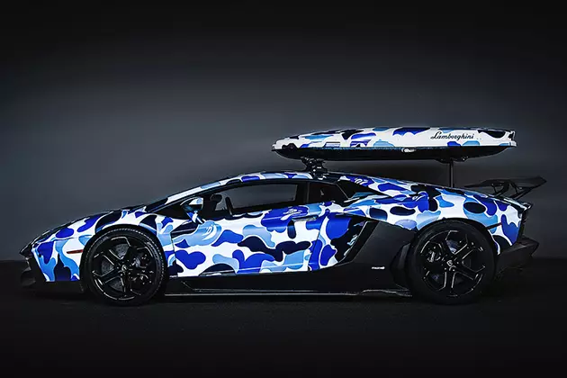 蘭博基尼 x BAPE 北極迷彩 Aventador 帶滑雪箱 4