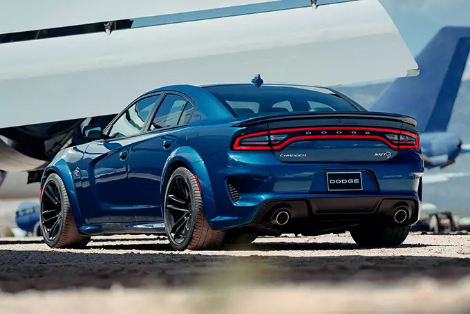 2020 דאַדזש טשאַרדזשער SRT Hellcat Widebody 5375_3