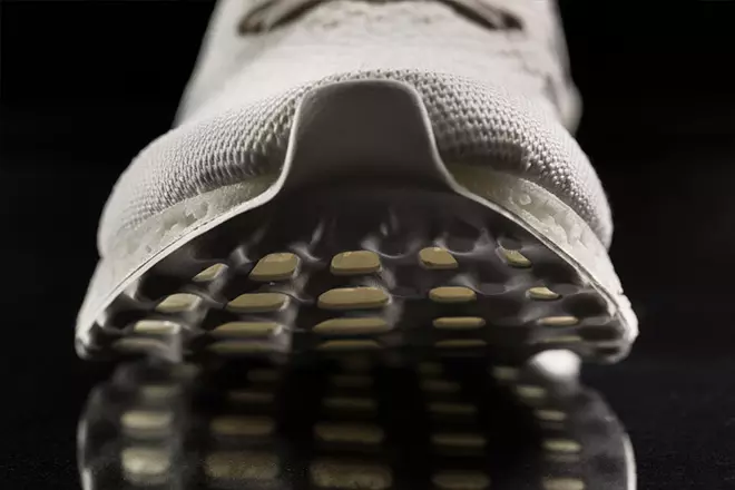 Adidas Futurecraft 3D inprimatutako oinetakoak 3