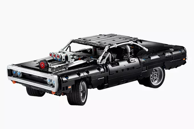 LEGO Technic Dominic Toretto's Dodge Charger 5547_1