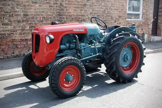 1955 Lamborghini DL25 Farm Tractor 5