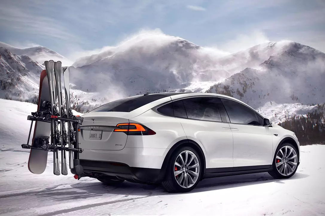 Tesla Model X 9