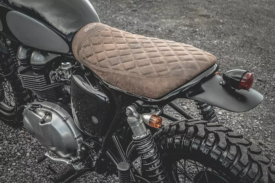 ट्राइम्फ Thruxton 900 'द वाइल्ड 90s' Zeus Custom द्वारा 5759_3