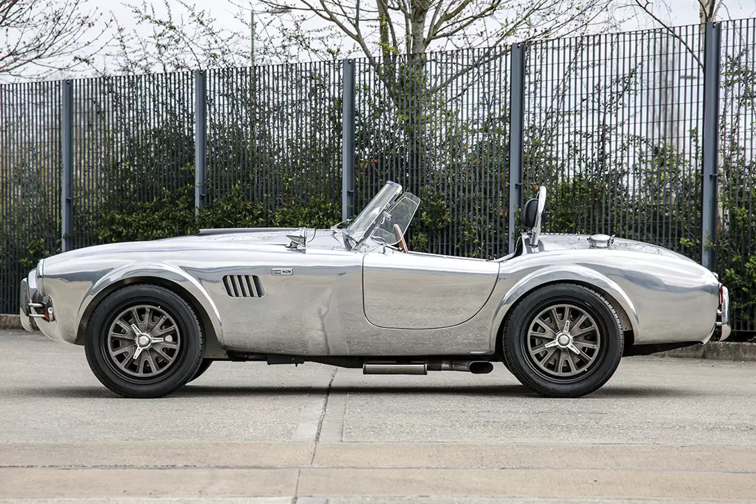 Auktionsblock: 1965 Shelby Cobra 289 'CSX 8001' 5776_1