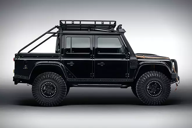 Land Rover Defender Espectro 2