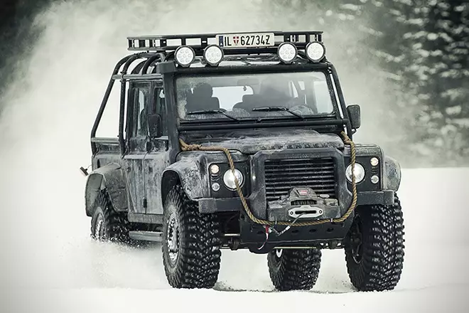 Land Rover Defender Espectro 4