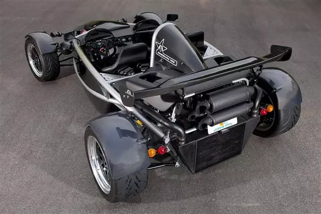 700 konjskih moči z dvojnim polnjenjem Ariel Atom (4)