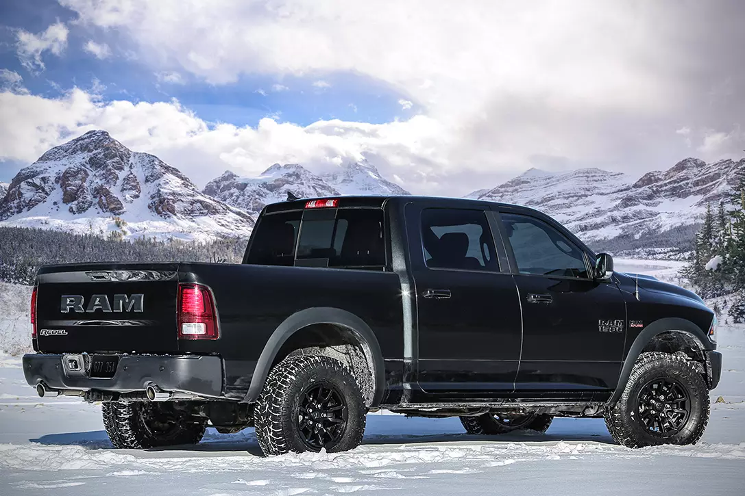 2017 Ram Rebel 1500 Black Edition 4