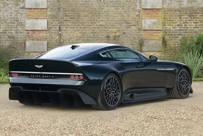 Aston Martin Q diviziono nugalėtojas 6291_2