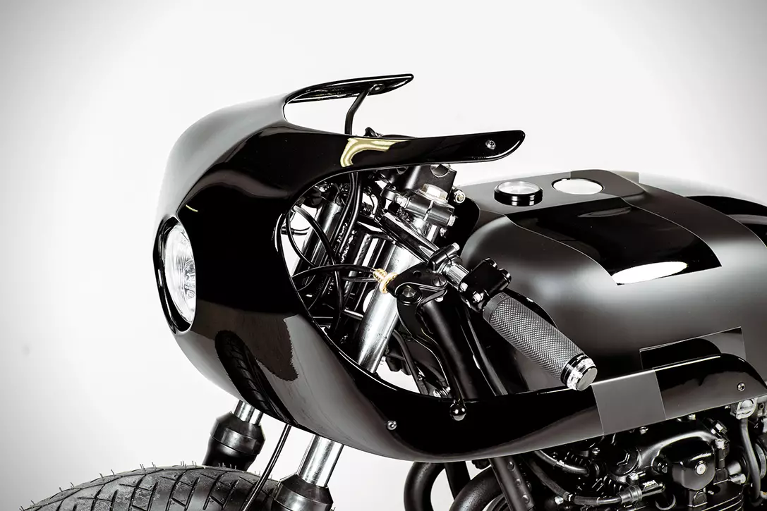 1973 Honda CB550 'Black Mamba' от Hookie Co. 6438_5