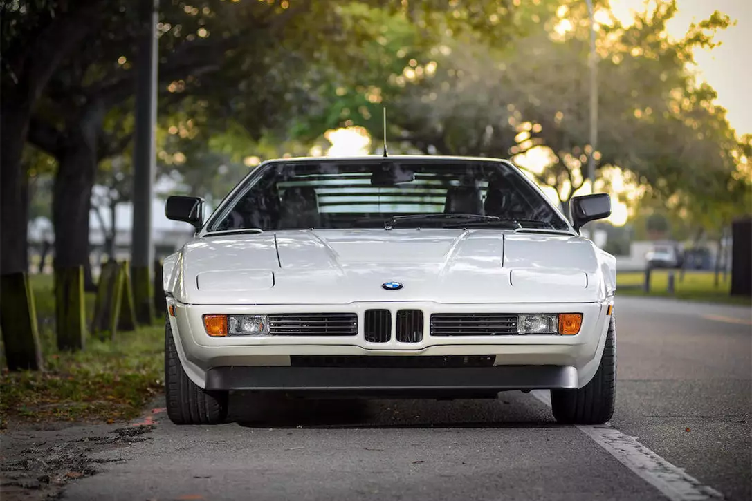 Аукционный блок- 1981 BMW M1 Coupe 2