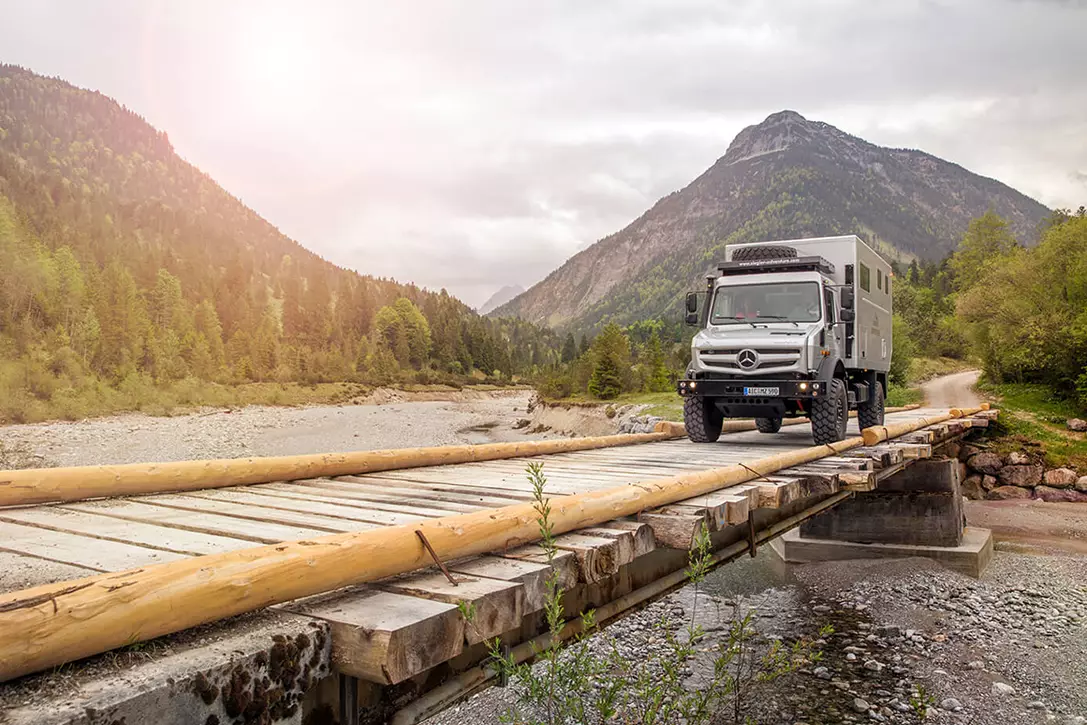 Mercedes-Benz Unimog Moghome ໂດຍການຜະຈົນໄພ Ziegler 6515_5