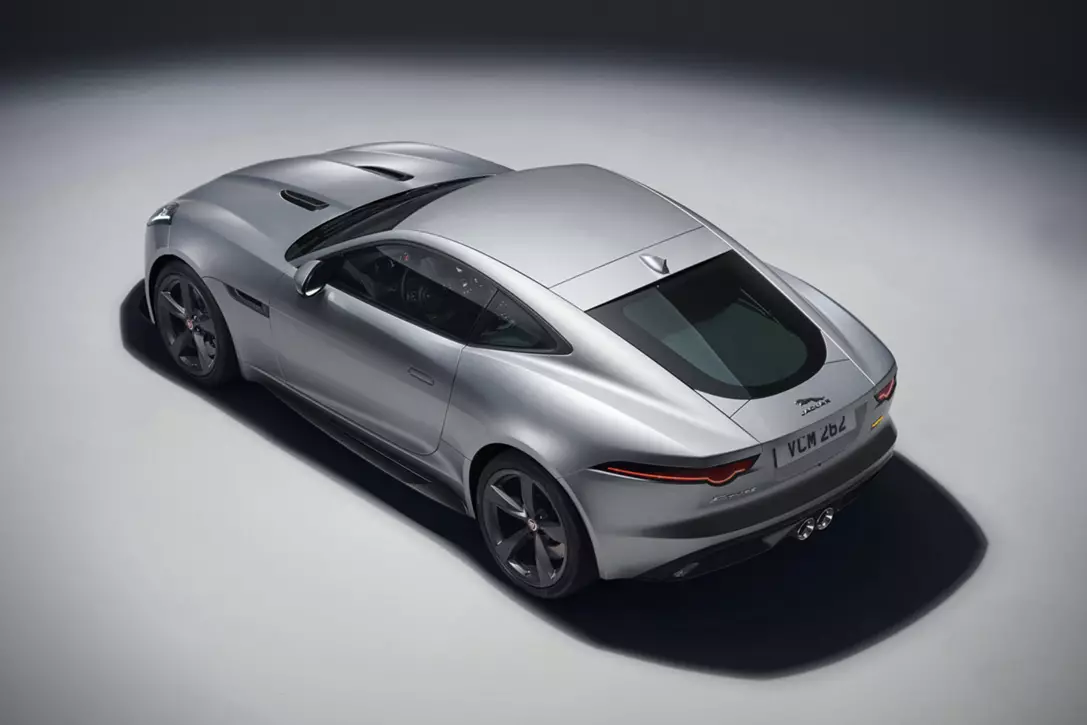 Jaguar F-Type 400 z roku 2018 6598_1