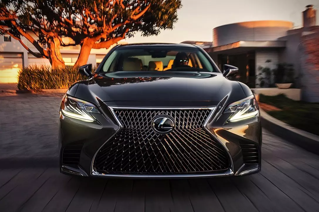 2018 Lexus LS 500 6730_6