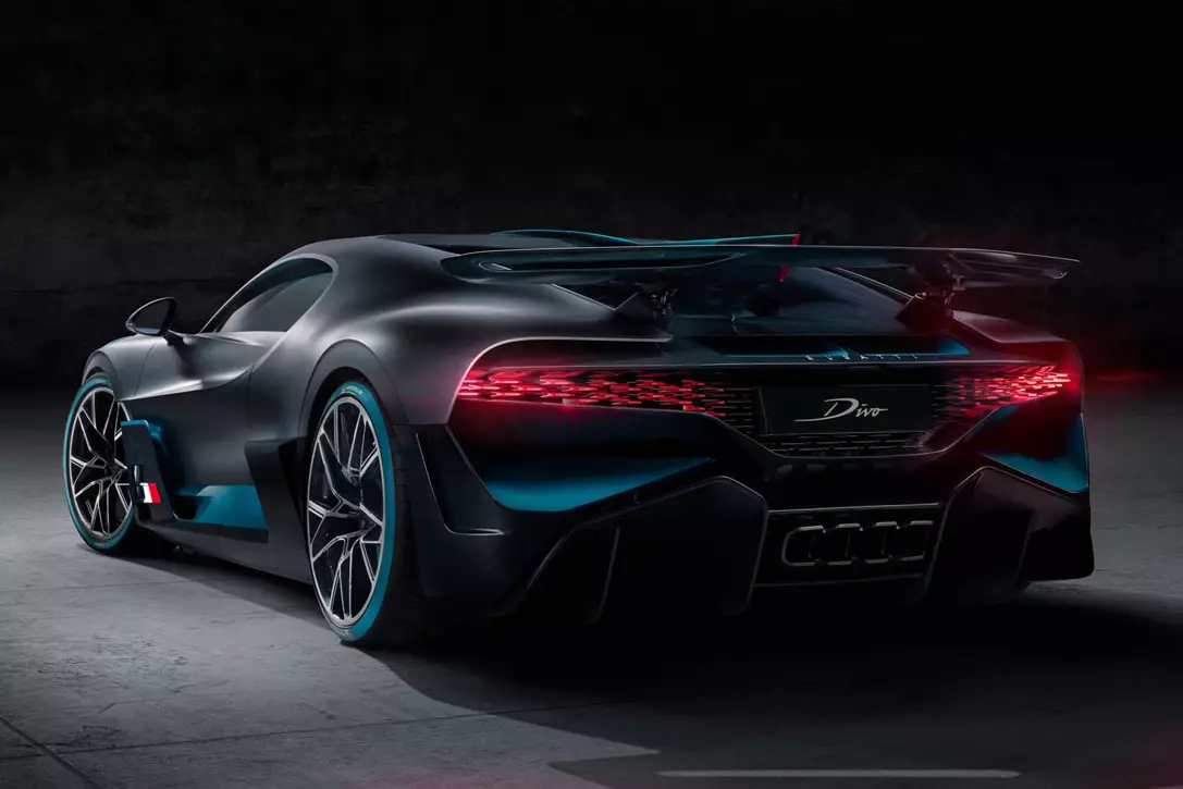 Bugatti Divo Coupe ປີ 2019 6848_2