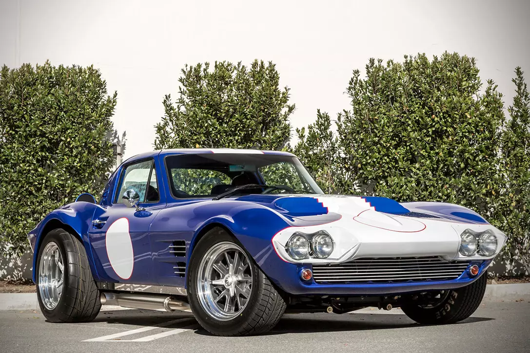 Superformance 1963 Grand Sport 01