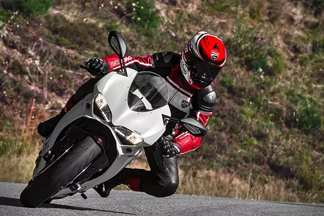 Ducati Panigale 959 Superbike 7