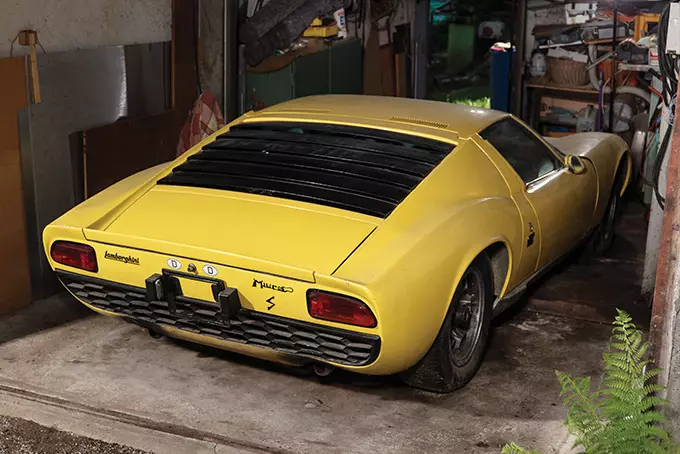 Barn Find: 1969 Lamborghini Miura P400 S di Bertone 7343_1