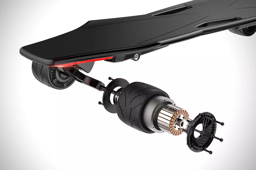Abin sawa akunni na StarkBoard Smart Electric Skateboard 7354_3