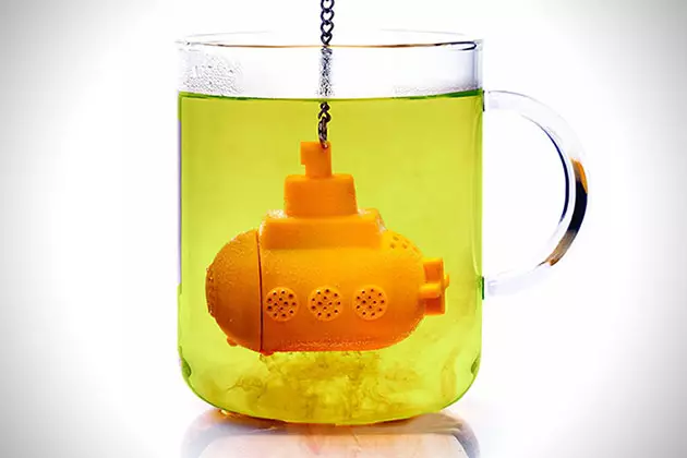 黄色い海底茶注入器