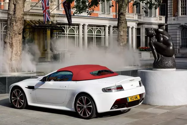 2013 Aston Martin V12 Vantage-Roadster (3)