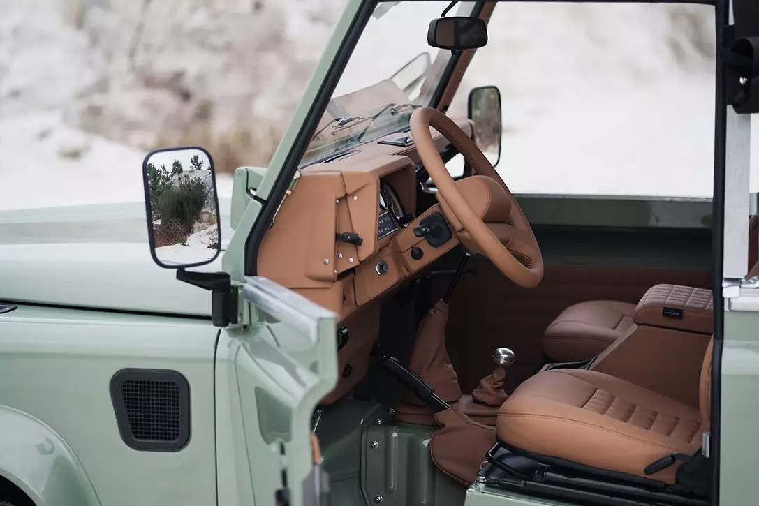 Land Rover Defender 1988 года выпуска N62 от Coolnvintage 7648_2