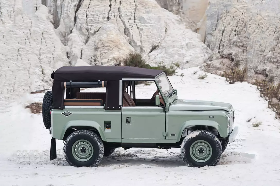 Land Rover Defender 1988 года выпуска N62 от Coolnvintage 7648_4