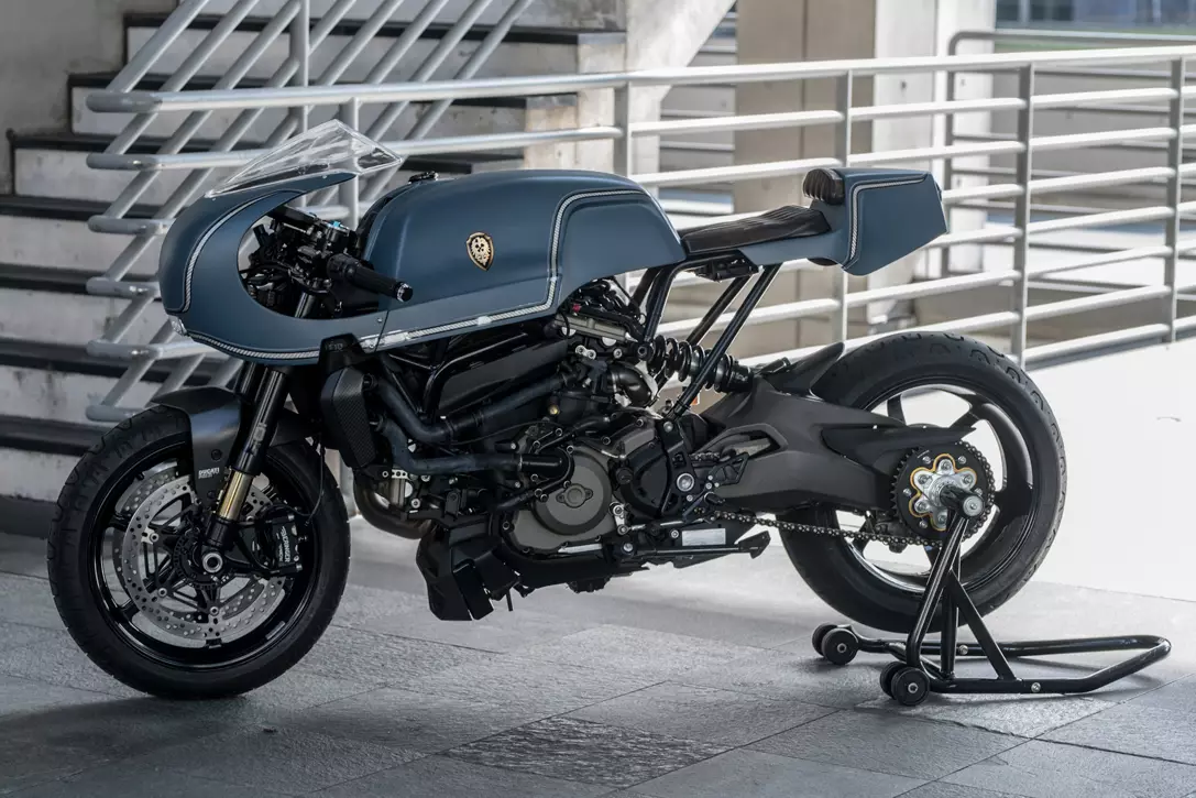 Ducati Monster 1200S 'The Indigo Flyer' ໂດຍຫັດຖະກໍາທີ່ຫຍາບຄາຍ 7766_1