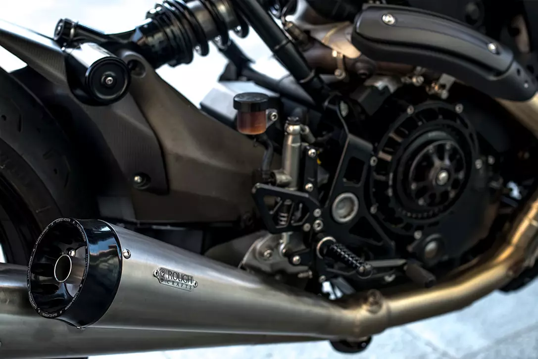 Rough Crafts 的 Ducati Monster 1200S 'The Indigo Flyer' 7766_6