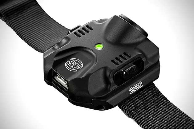 SureFire 2211 Luminox Wristlight 5