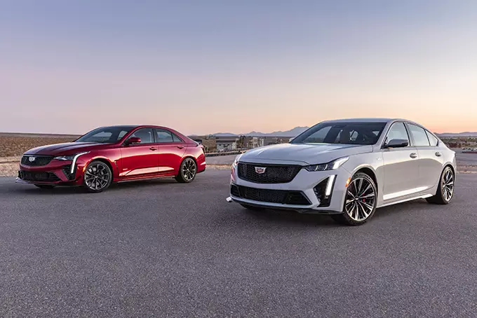 2022 Cadillac CT4-V Kara Kanat ve CT5-V Kara Kanat 7865_4